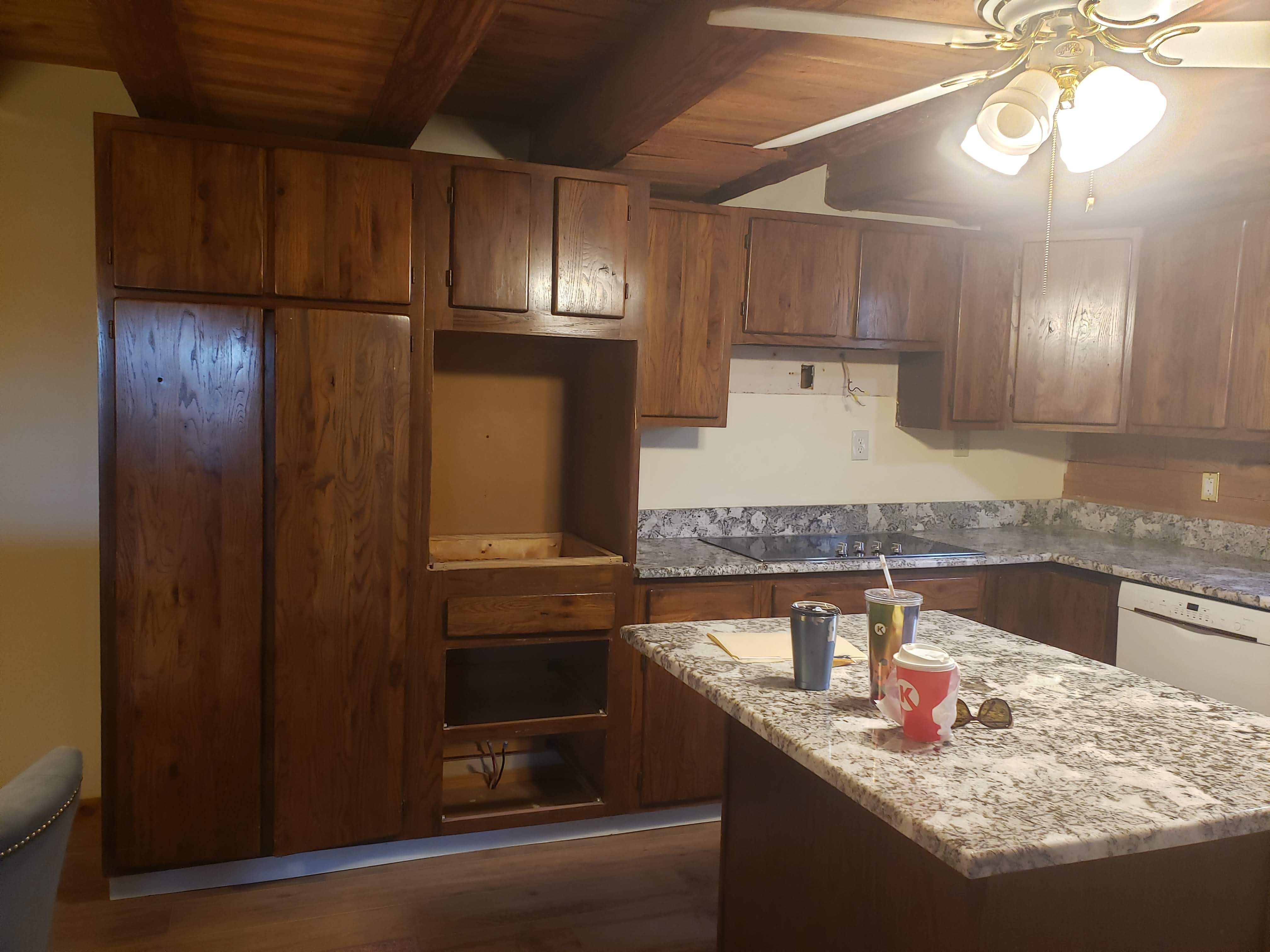 Coastal Plain, Beveled Shaker, Brushed Bronze Hardware, Pots & Pans ...