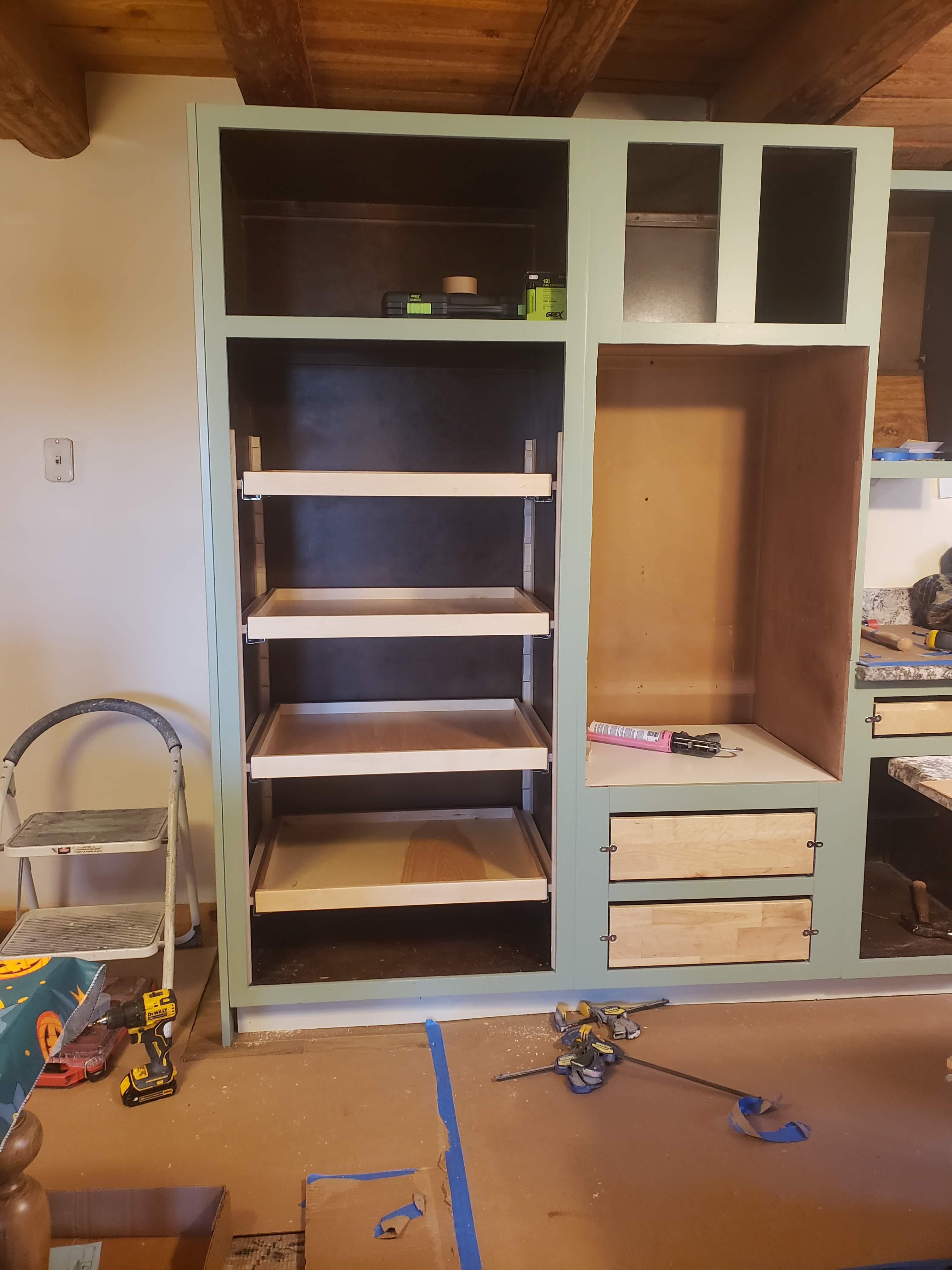 Coastal Plain, Beveled Shaker, Brushed Bronze Hardware, Pots & Pans ...
