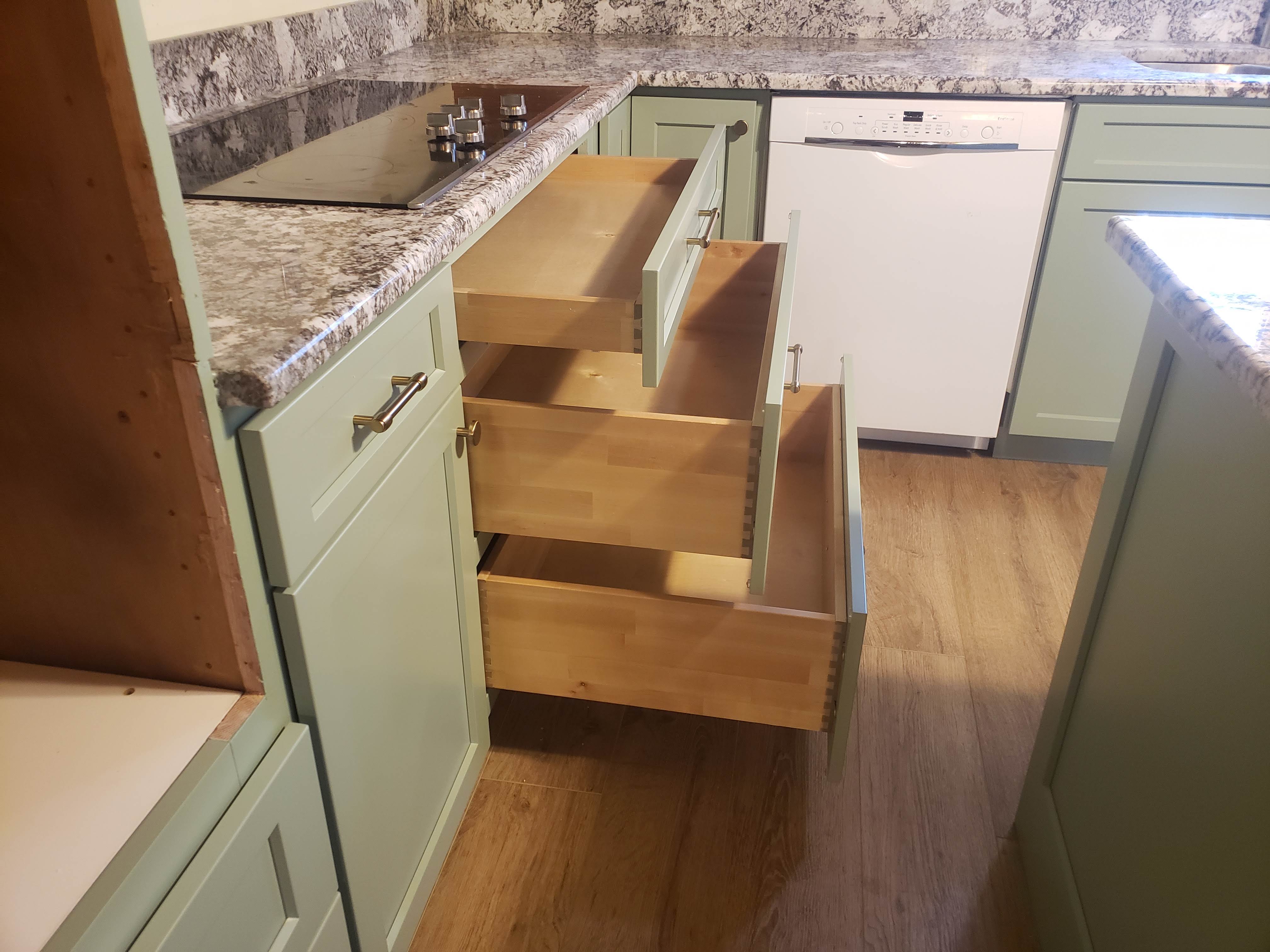 Coastal Plain, Beveled Shaker, Brushed Bronze Hardware, Pots & Pans ...