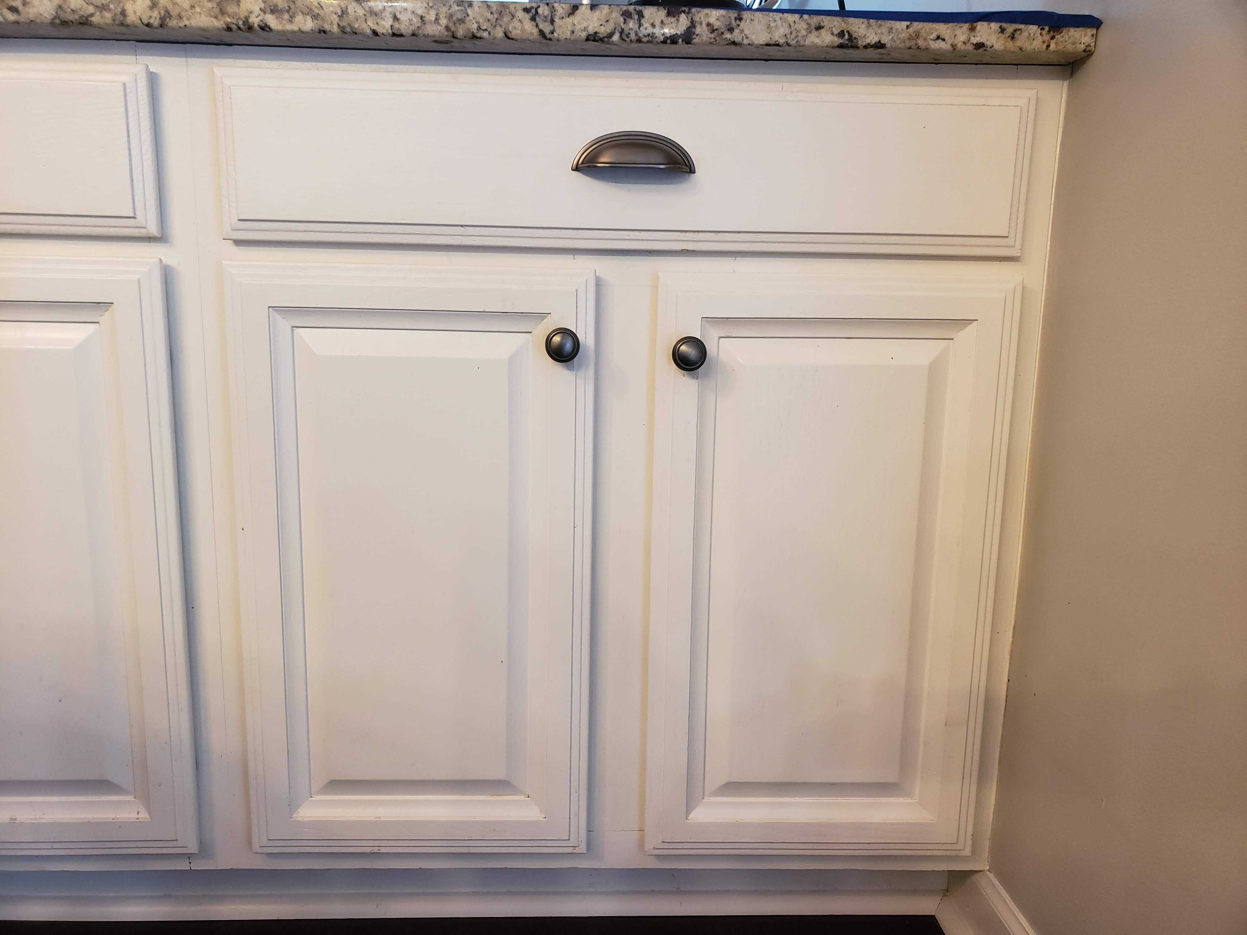 New Wall Cabinets, Arctic White, Slant Raised Panel with Elite Frame ...