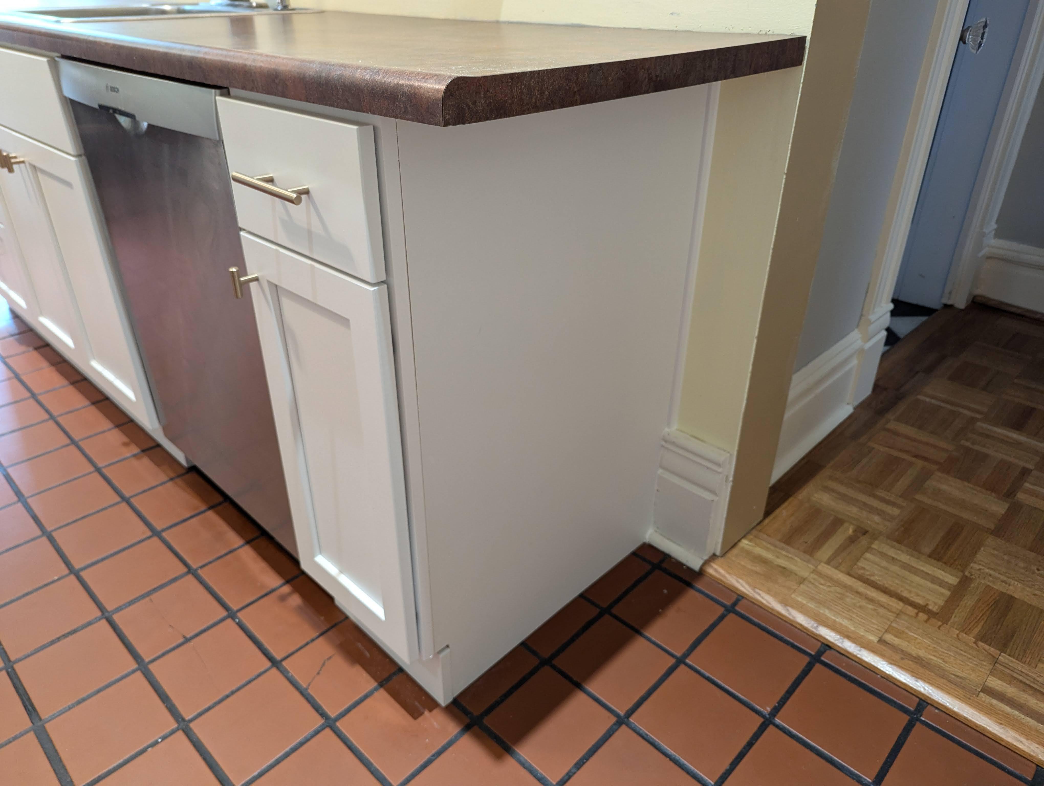 Designer White Shaker, Under Cabinet Panel, Flat Panels, Slab Drawers ...