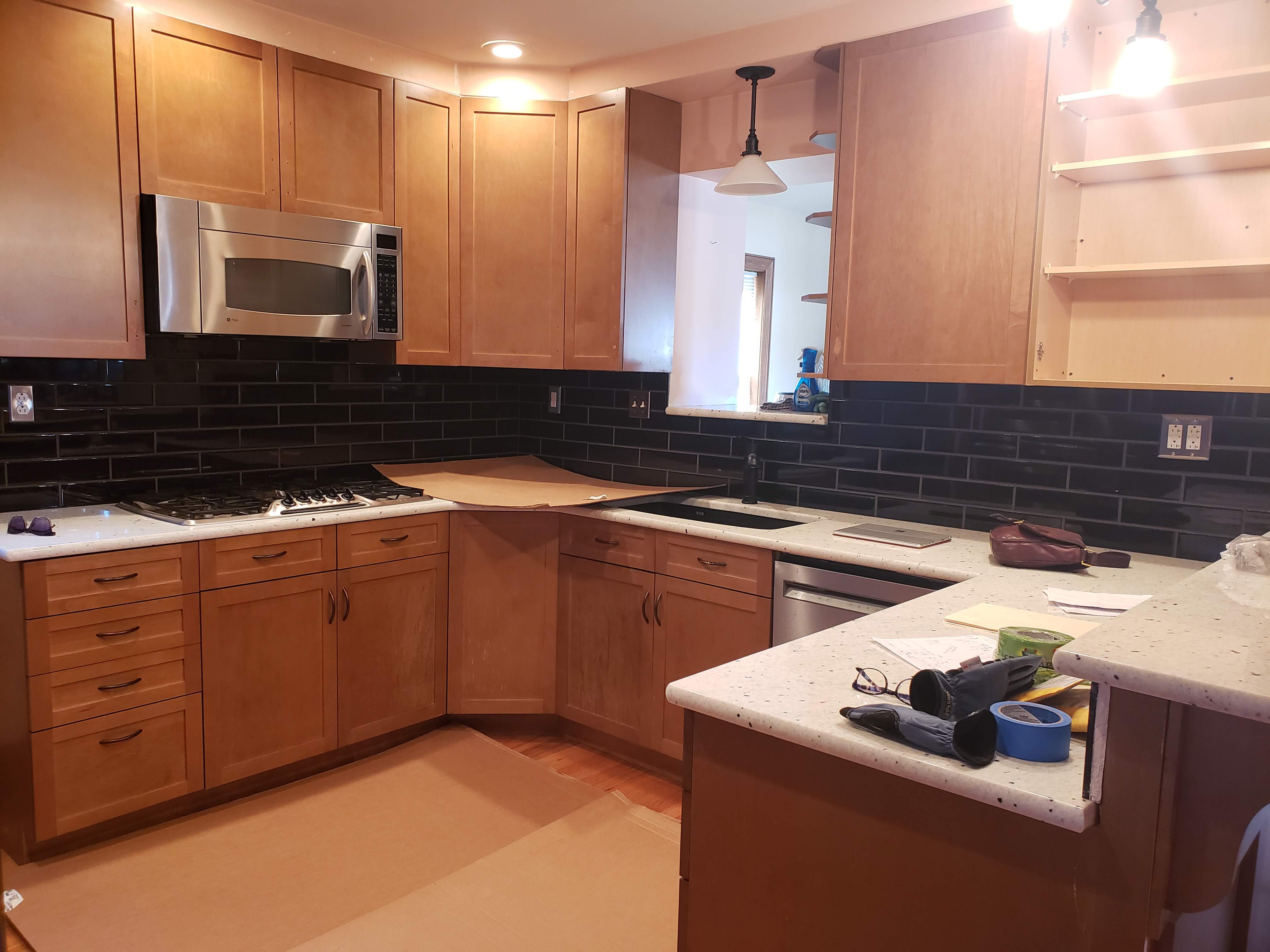 Amesbury, Ginger Maple, Slab Drawers, Black Hardware - St. Louis Hills
